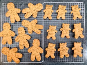 Gingerbread Ewok & Wookie Cookies - Indecision & Cake