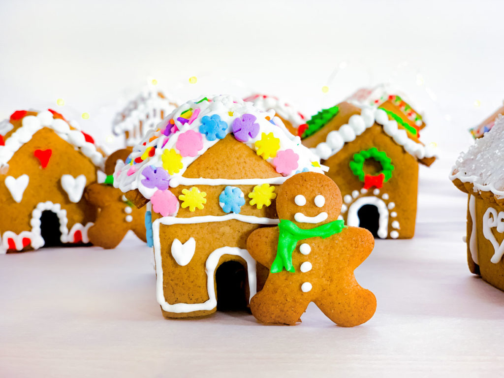 Mini Gingerbread Houses - Indecision & Cake